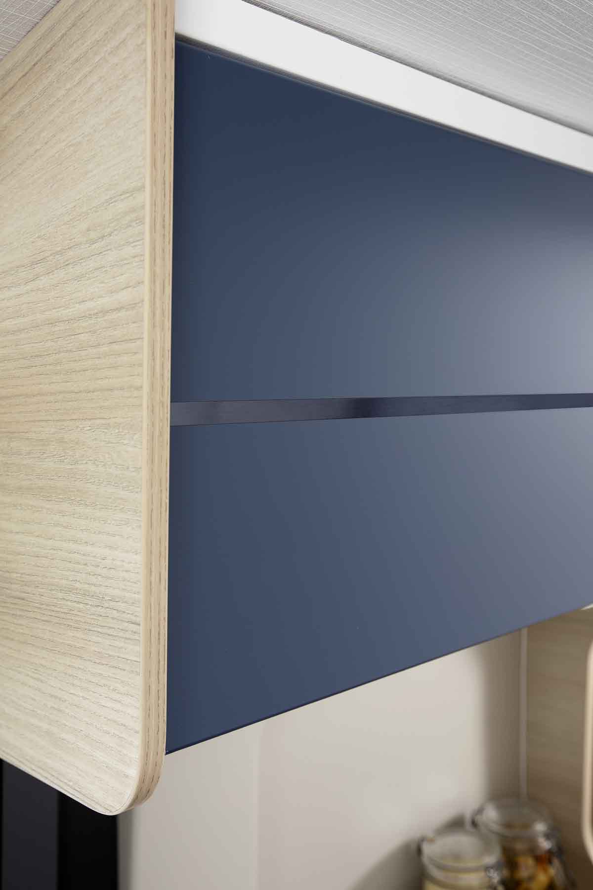 V217 - the van with twin beds - Challenger